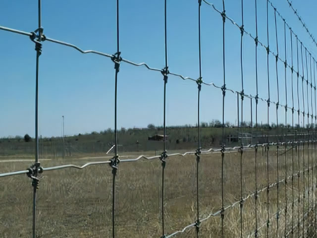 Farm Fence | Galvanized Field Fencing for Livestock & Land - Jinkaiyi
